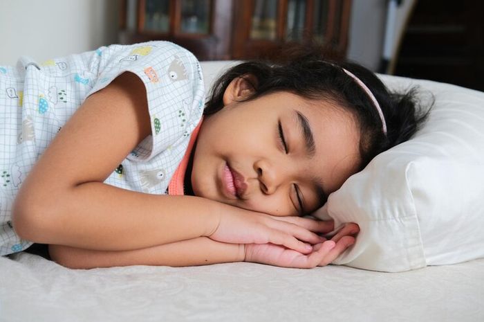 4 Manfaat Tidur Siang bagi Anak, Tak Hanya Menjaga Tubuh Tetap Bugar - Kids