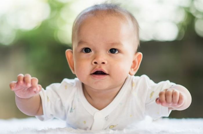 Cara Merangsang Perkembangan Bayi 2 Bulan Ternyata Sangat Mudah, Salah ...
