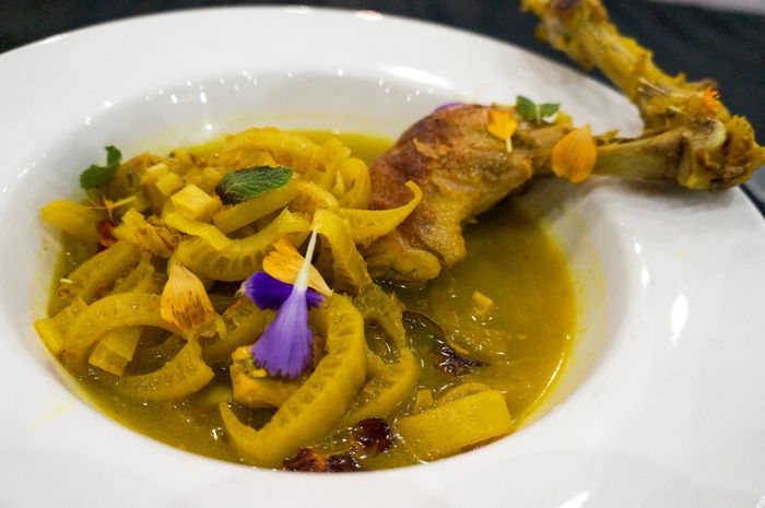 4 Makanan Khas Daerah Bali yang Berkuah, Salah Satunya Jukut Ares - Kids