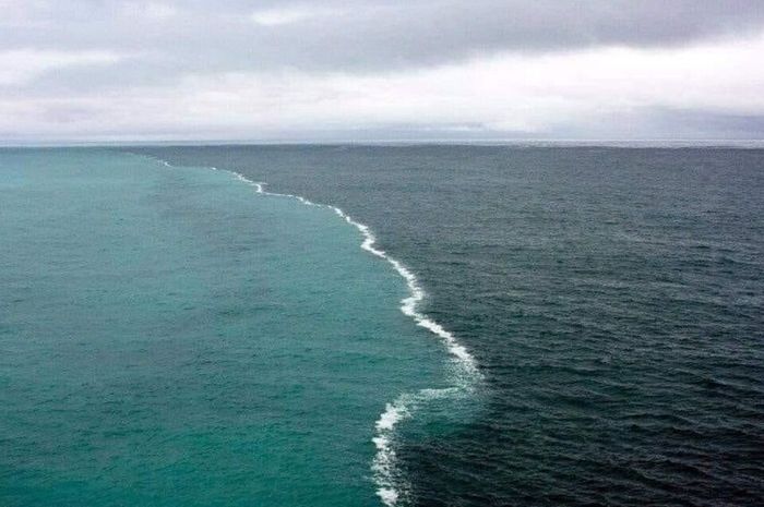 Mengenal Fenomena Alam Unik, Adanya Garis di Titik Pertemuan Laut Utara ...