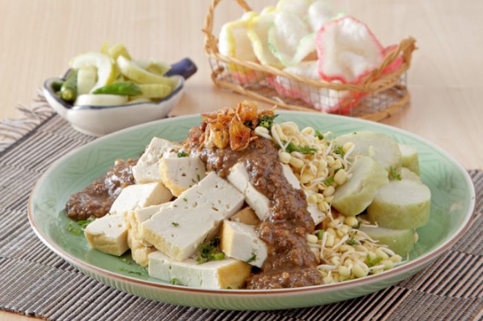 Yuk, Bikin Resep Tahu Tek Tek Khas Surabaya yang Lezat Ini Untuk Kudapan Di Malam Hari - Sajian ...