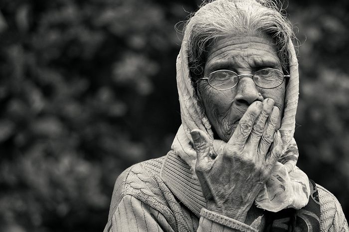 Arti Mimpi Menolong Seorang Nenek, Simbol Nasihat atau Petunjuk dari ...