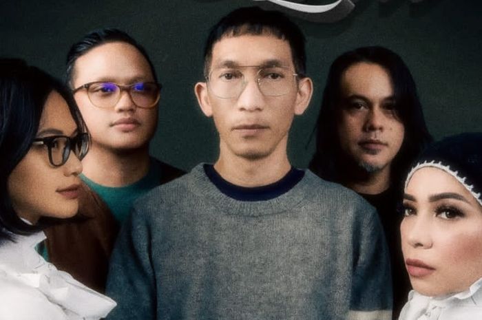Nostalgia dengan Sederet Tembang Hits Potret Band di Sunday Night Live Nostalgia dengan Sederet Tembang Hits Potret Band di Sunday Night Live