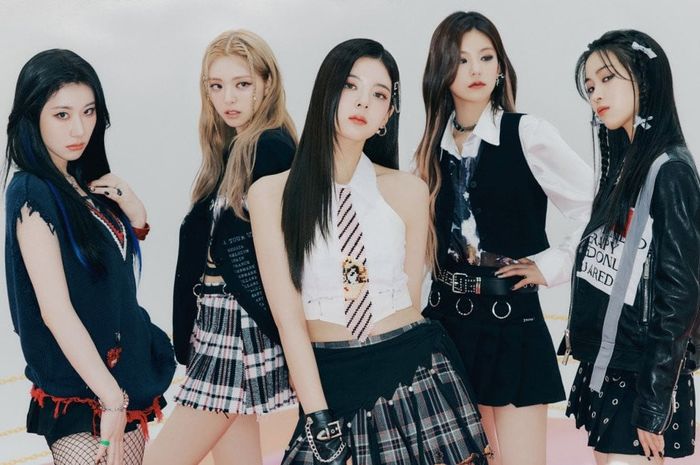 Terjemahan Lirik Lagu Baru ITZY, RINGO di Album Jepang Pertama