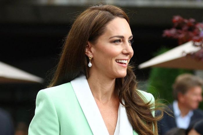 Datang ke Wimbledon, Kupas Tuntas Gaya Manis Kate Middleton, Yuk ...