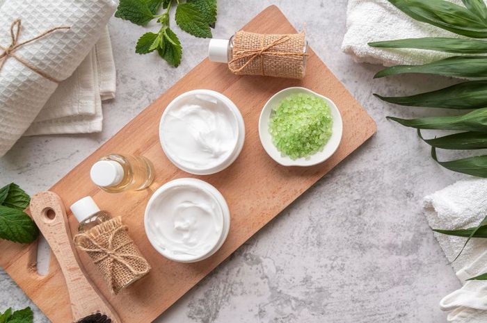 Body Scrub atau Lulur, Mana yang Lebih Ampuh Menghilangkan Daki? - Stylo