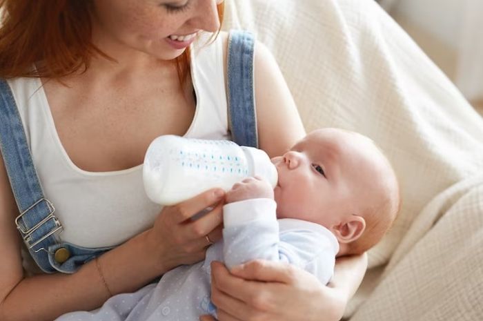 Cara Menghangatkan ASI yang Benar, Berikut Panduan Lengkap untuk Ibu ...