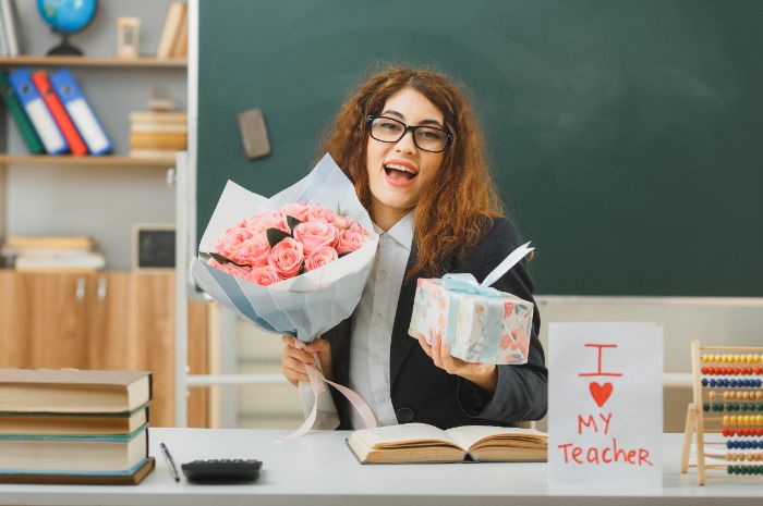 Jangan Bingung, Inilah 40 Ide Hadiah untuk Ibu Guru yang Ulang Tahun ... Jangan Bingung, Inilah 40 Ide Hadiah untuk Ibu Guru yang Ulang Tahun ...