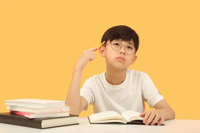 Chapter 4 Unit 3: Section 3 'Reading' hlm. 188-191, English For ... Chapter 4 Unit 3: Section 3 'Reading' hlm. 188-191, English For ...