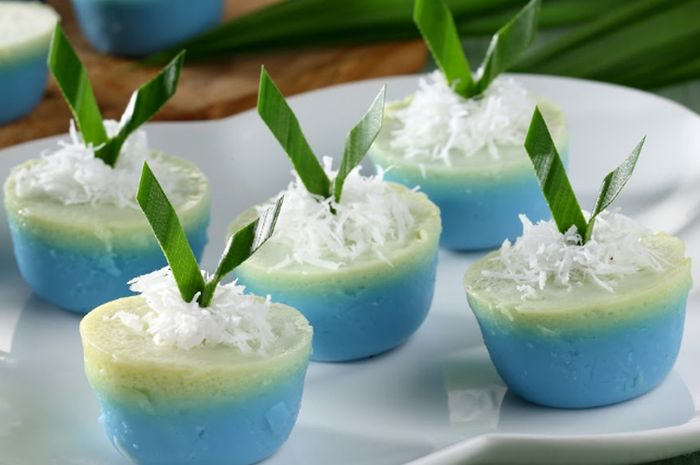 Resep Talam Biru, Kreasi Kue Tradisional Lembut yang Tampilannya ...