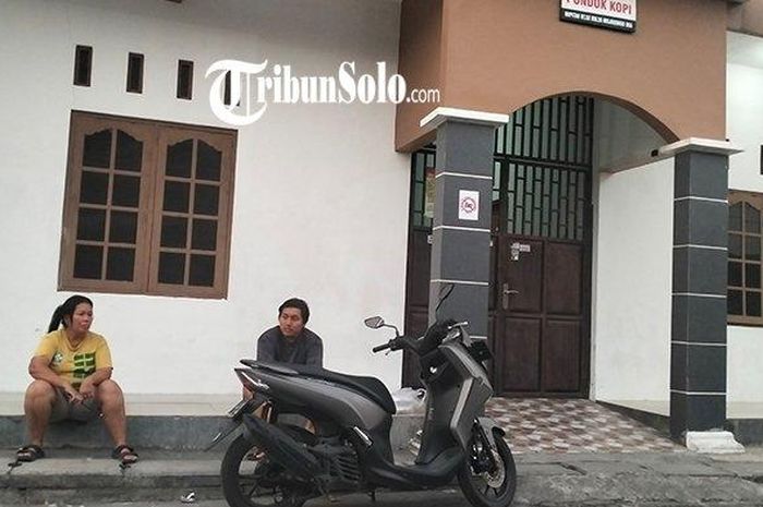 INNALILAHI, 3 Hari Tak Keluar Kamar, Mahasiswa UNS Solo Ditemukan Tewas Membusuk di Kamar Kos ...