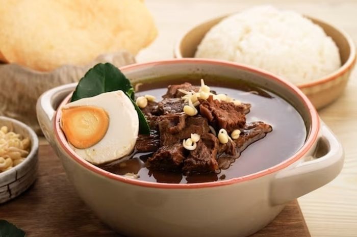 6 Tempat Makan Rawon Enak dan Legendaris di Malang yang Ramai Dikunjungi, Wajib Dicoba Saat ...