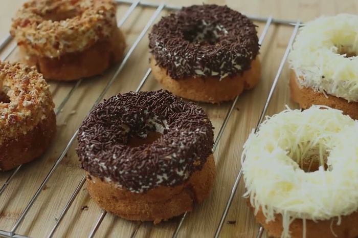 Cocok Jadi Ide Usaha Rumahan, Resep dan Cara Membuat Donat Chiffon - Nova