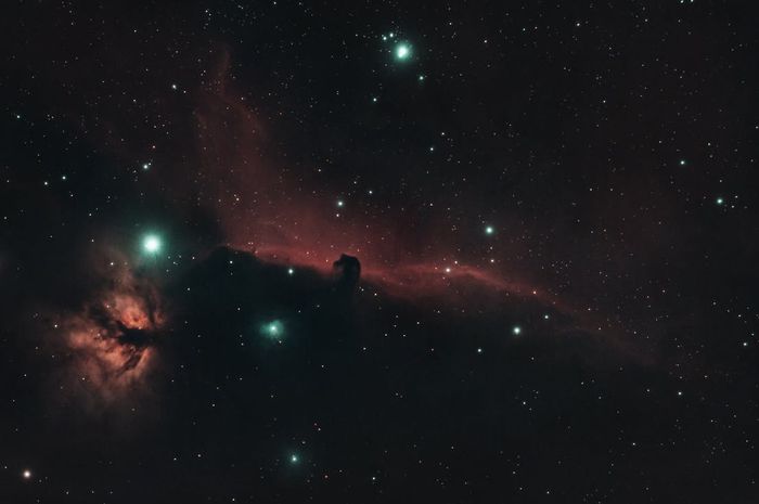 Bisa Menampung Miliaran Matahari, Seperti Apa Gambaran Bintang Terbesar ...