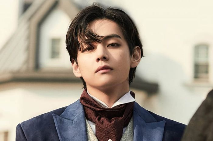 V BTS Tampil dengan Rambut Baru Ala Awal Debut, Netizen Puji Visual ...