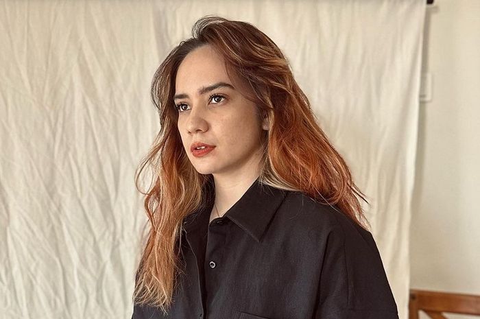 Kaget Lihat Gaya Terbaru Putri Anne Usai Putuskan Lepas Hijab, Intip ... Kaget Lihat Gaya Terbaru Putri Anne Usai Putuskan Lepas Hijab, Intip ...