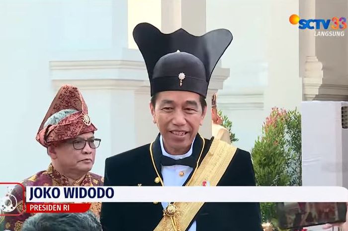 Hut Ri Ke 78 Joko Widodo Kenakan Pakaian Adat Asal Keraton Kasunanan