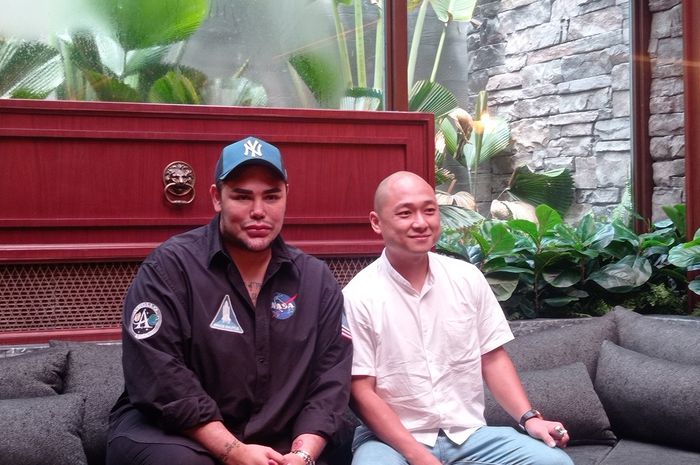 Ivan Gunawan Rancang Seragam Karyawan Club HW Group, Bikin Pegawai ...