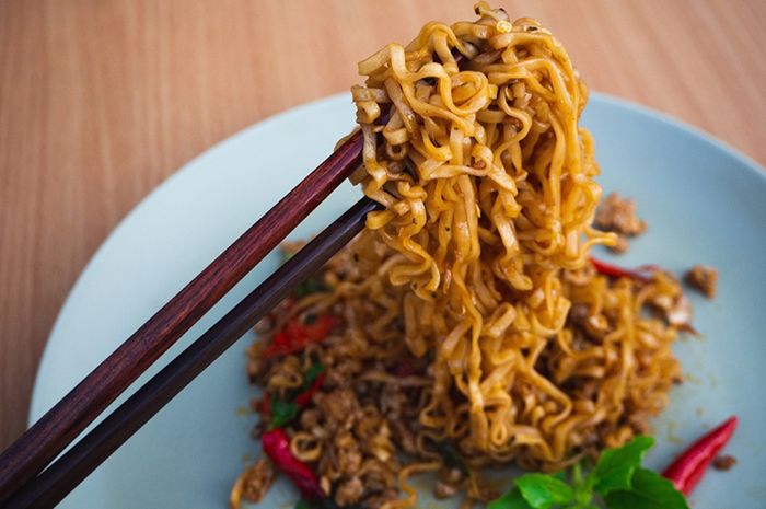 Bosan Makan Mi Instan? Ini Tips Mudah Buat Mie Goreng Sendiri yang Enak ...