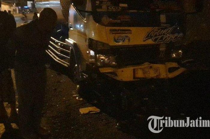 Karnaval Maut Di Mojokerto Makan Korban, Kerumunan Penonton Dihajar Truk Tangki, 2 Meninggal ...