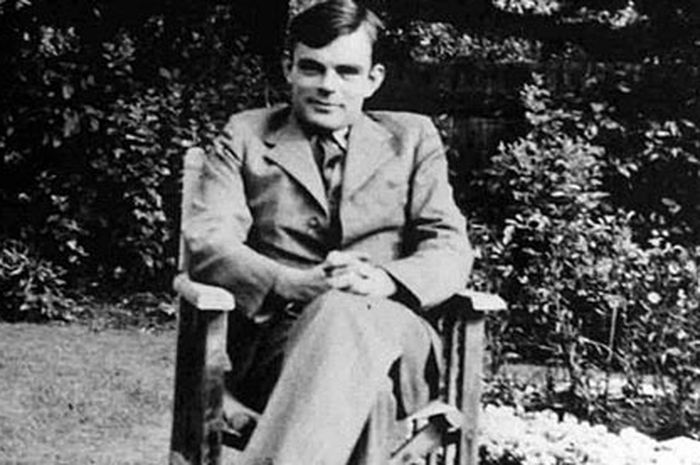 Pahlawan Inggris dalam Sejarah Perang Dunia yang Dikucilkan Karena Gay ...