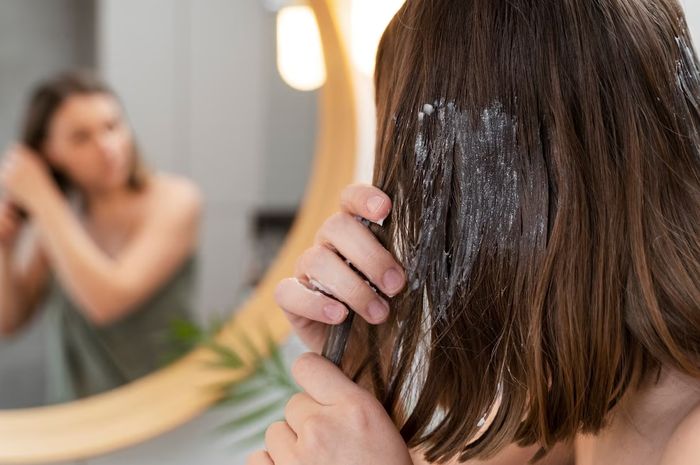 Cara Meluruskan Rambut yang Mengembang, Coba Masker Rambut Alami Ini ...