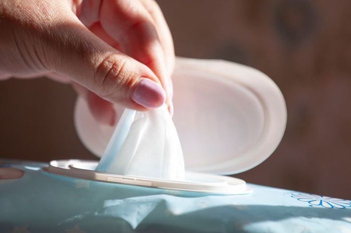 Cuma Iseng Meletakkan Selembar Tisu Basah di Dalam Panci Penuh Minyak ...