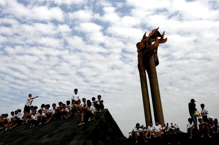Peristiwa Bandung Lautan Api Merupakan Upaya Rakyat Indonesia dalam ...