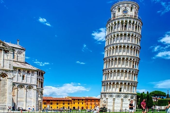 Sejarah Menara Pisa: Kondisinya yang Miring Membuatnya Makin Terkenal ...