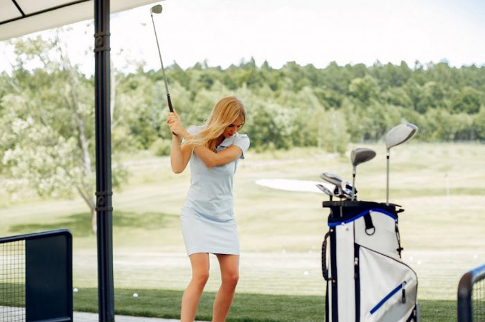 Pengin Coba Olahraga Golf? Terapkan 7 Tips Buat Para Pemula, Yuk ...