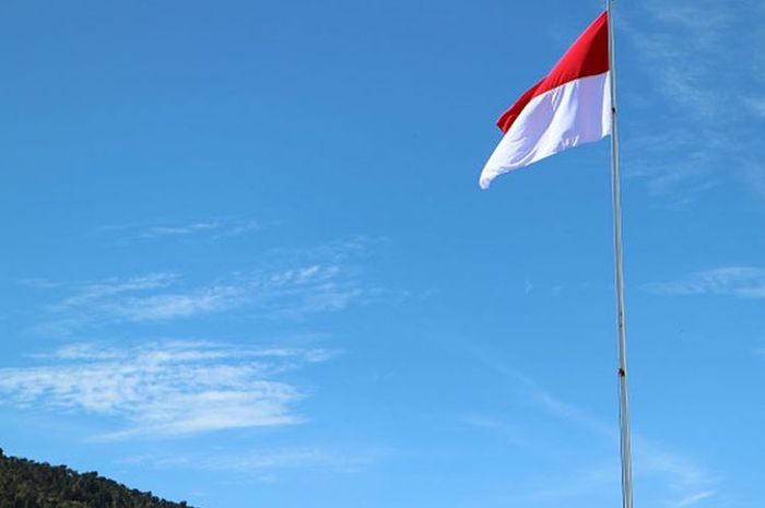 Sejarah dan Kiasan Warna Serta Cara Menggunakan Bendera Merah Putih ...