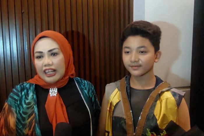 Dulu Koordinator Penonton Bayaran, Kini Elly Sugigi Jadi Manajement ...