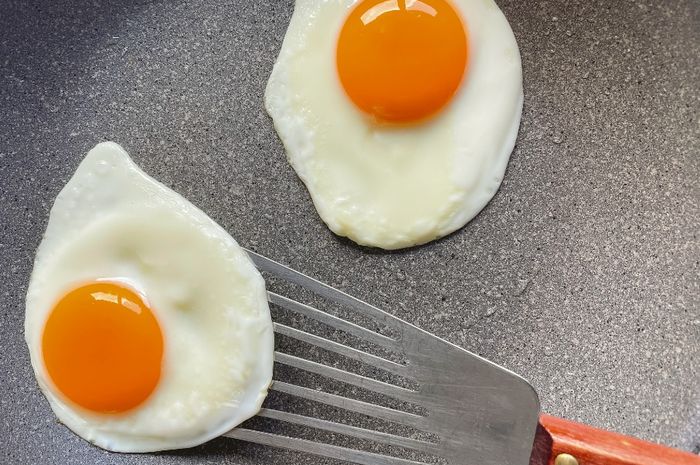Nyesel yang Sudah Beli Panci Mahal, ini Dia 3 Trik Membuat Telur Mata Sapi yang Hasilnya Mirip ...