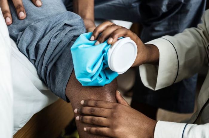 Kompres Dingin vs Kompres Panas, Mana yang Lebih Baik untuk Meredakan ...