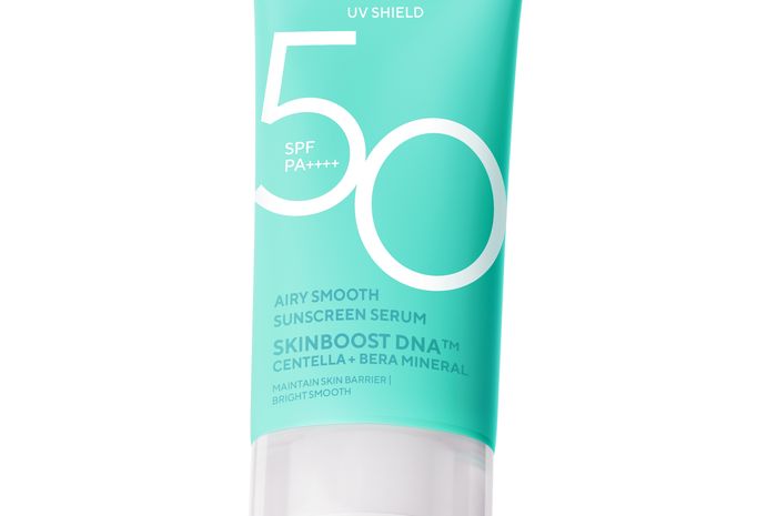 5 Alasan Mencoba Wardah UV Shield Airy Smooth Sunscreen Serum - CewekBanget