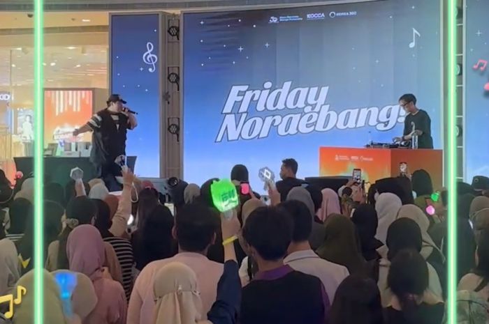 Noraebang Night! Serunya Karaoke Party Sambil Belanja Album K-Pop