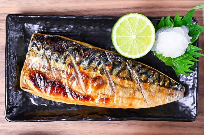 Sarapan Ikan Panggang a la Jepang, Resep Saba Shioyaki Enak! - CewekBanget