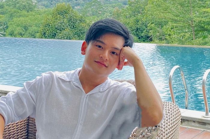 Gantengnya Randy Martin Bikin Cewek-cewek Kepincut, Wajahnya Dibilang Mirip Jungkook BTS hingga ...