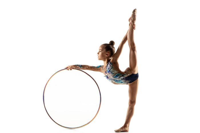 5 Alat pada Senam Irama dari Bola hingga Simpai, Materi Kelas 3 SD - Bobo