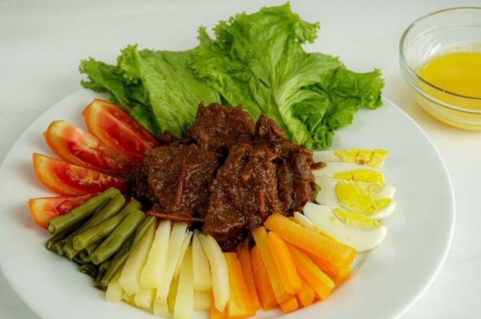 Bukan Salad Tapi Selat Solo, Ini Dia Fakta Tersembunyi Makanan Khas ...