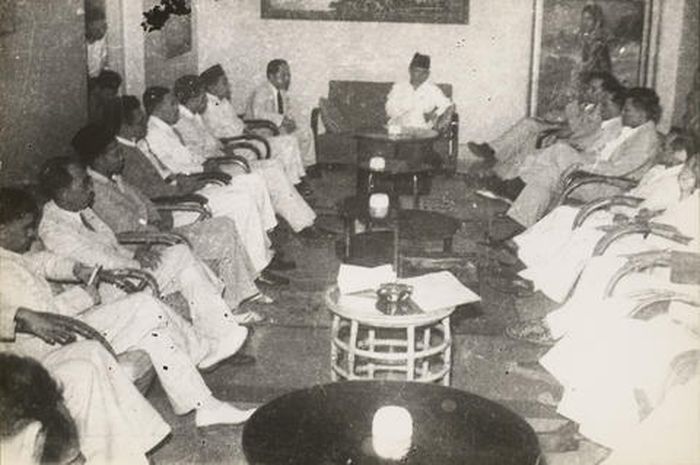 Tikungan Penting Dalam Sistem Pemerintahan Indonesia, Inilah Sejarah ...