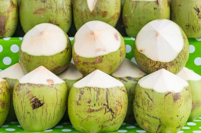 Dibalik Rasanya yang Segar, Air Kelapa Hijau Ternyata Simpan Berbagai Manfaat untuk Promil, Bisa ...