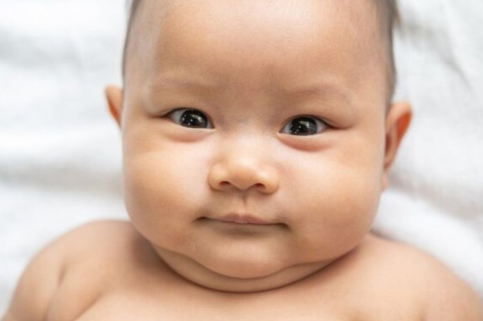 Cara Mengetahui Mata Bayi Normal atau Tidak, Kapan Moms Harus Khawatir ...