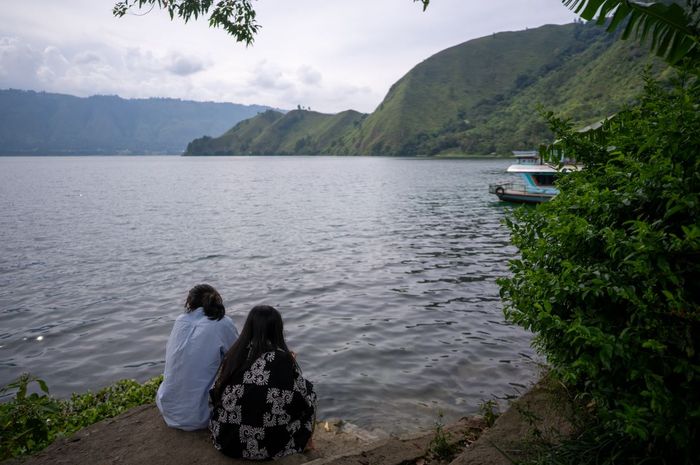 Merajut Wisata Danau Toba Trail of the Kings di Sigapiton & Kaldera - National Geographic