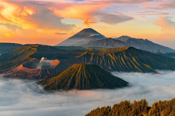 5 Tempat Terbaik untuk Melihat Sunrise di Bromo, Mana Saja? - Kids