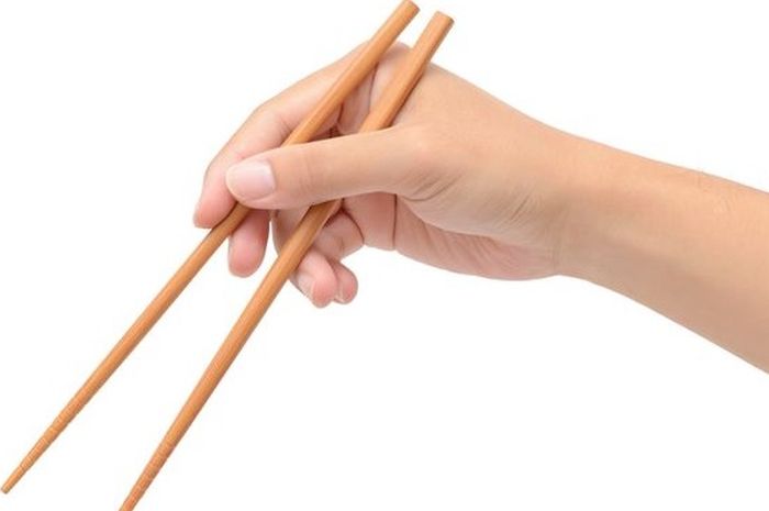 Nyesel Baru Tahu, Jangan Pernah Menusuk Makanan dengan Sumpit, Ini ... Nyesel Baru Tahu, Jangan Pernah Menusuk Makanan dengan Sumpit, Ini ...