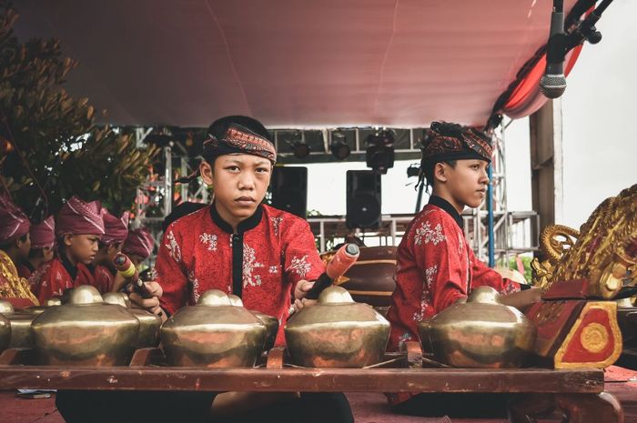Apa Saja Alat Musik dengan Tangga Nada Pentatonis? Materi SBdP - Bobo