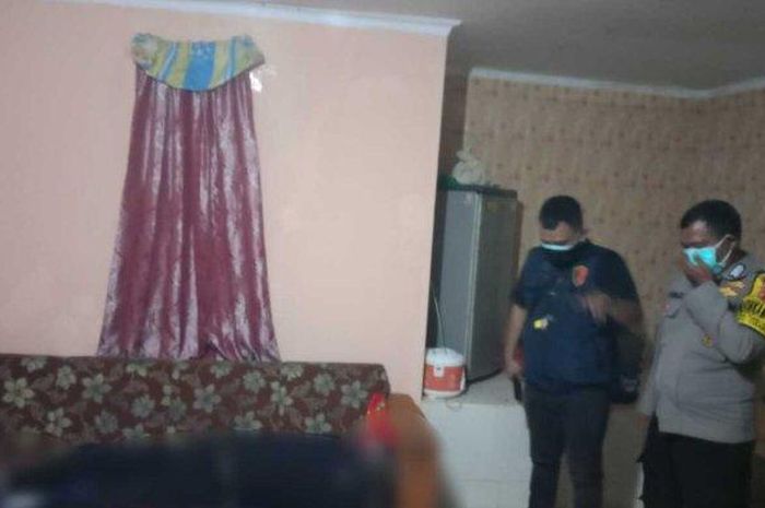 Identitasnya Misterius, Geger Penemuan Mayat WNA dalam Kontrakan di ... Identitasnya Misterius, Geger Penemuan Mayat WNA dalam Kontrakan di ...