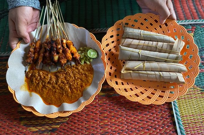 Sate Bulayak, Sate Khas Pulau Lombok yang Sarat Makna dan Budaya ...