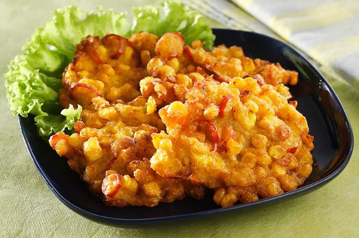 Tips Membuat Bakwan Jagung yang Tetap Renyah Satu Hari Penuh, Emak-Emak ...